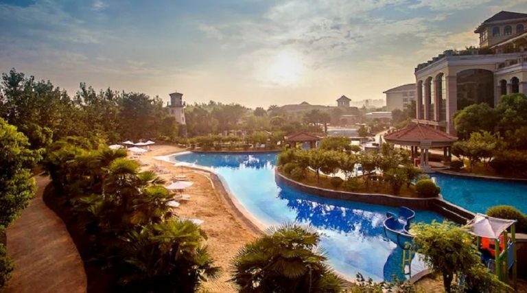 Top 10 Best Shanghai Swimming Pools for a Pollution-Free Swim